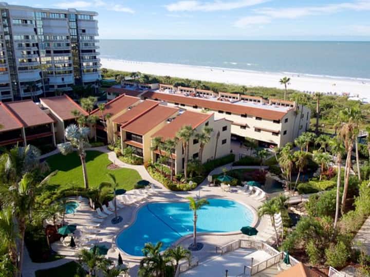 Marco Island 2 Bedroom 2 Bath Condo On The Ocean - Marco Island, FL