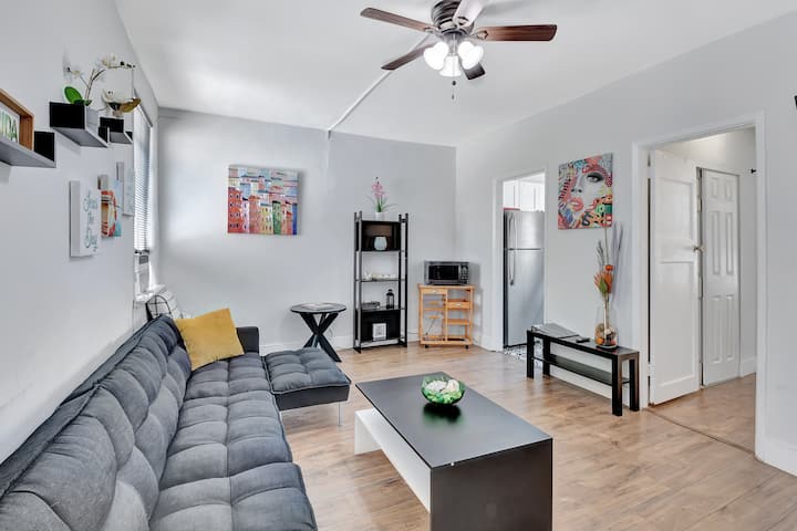 Down Town Walk To The Ave, Beach, Pets Ok (342-2) - Boca Raton, FL