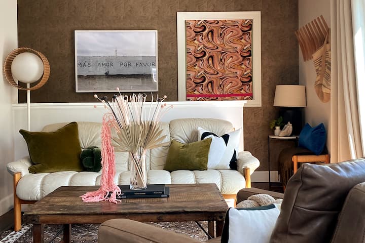 Pet Friendly, Cozy & Curated Designer Guesthouse - Portland, OR