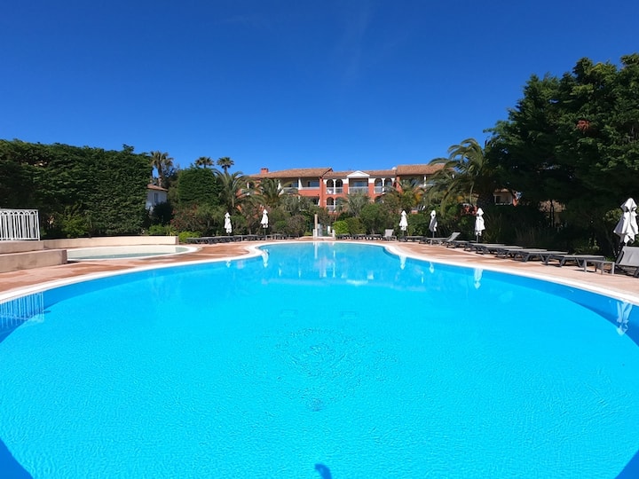 T2 Climatisé  – Piscine - Plages à 250 M - Île de Porquerolles