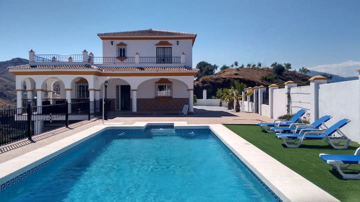 Villa Jazmín. Piscina Privada. - Alhama de Granada