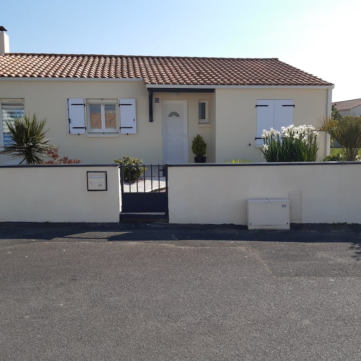 Brétignolles Sur Mer : Maison à 2 Km De La Mer - Vendée