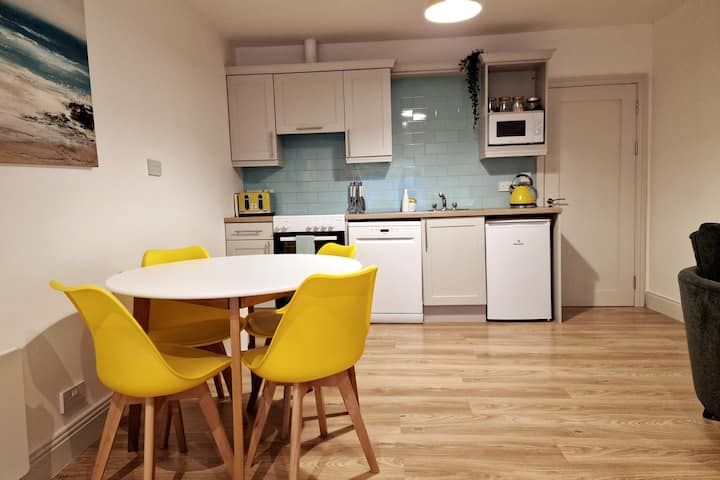 John Mark’s Village Apartment Castlegregory - Dingle Peninsula