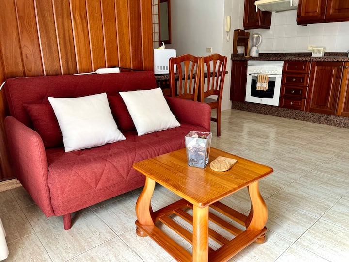 Aptos. Edalmar: 2d-apto Estudio Vista A La Montaña - El Hierro