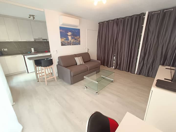 Studio, Calme, Parking Privé, Fibre, Accès Piscine - Antibes
