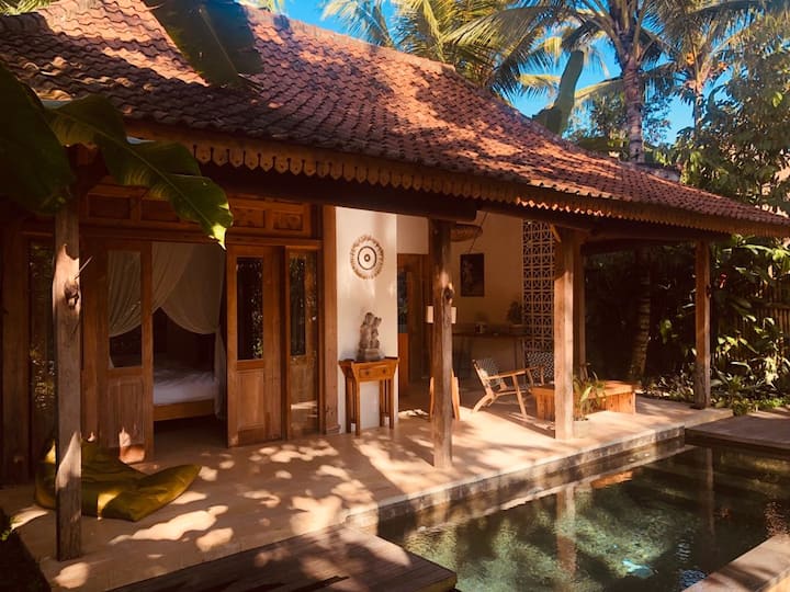 Limasan, Private Pool Tiny House - Ubud