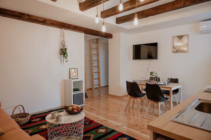 ★ 2-floor Loft In The Heart Of Sofia ★ 3bd+ac+tv - 索非亞