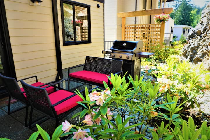 Top 10 Airbnbs With Hot Tub In Nanaimo, Canada - Updated 2024 | Trip101