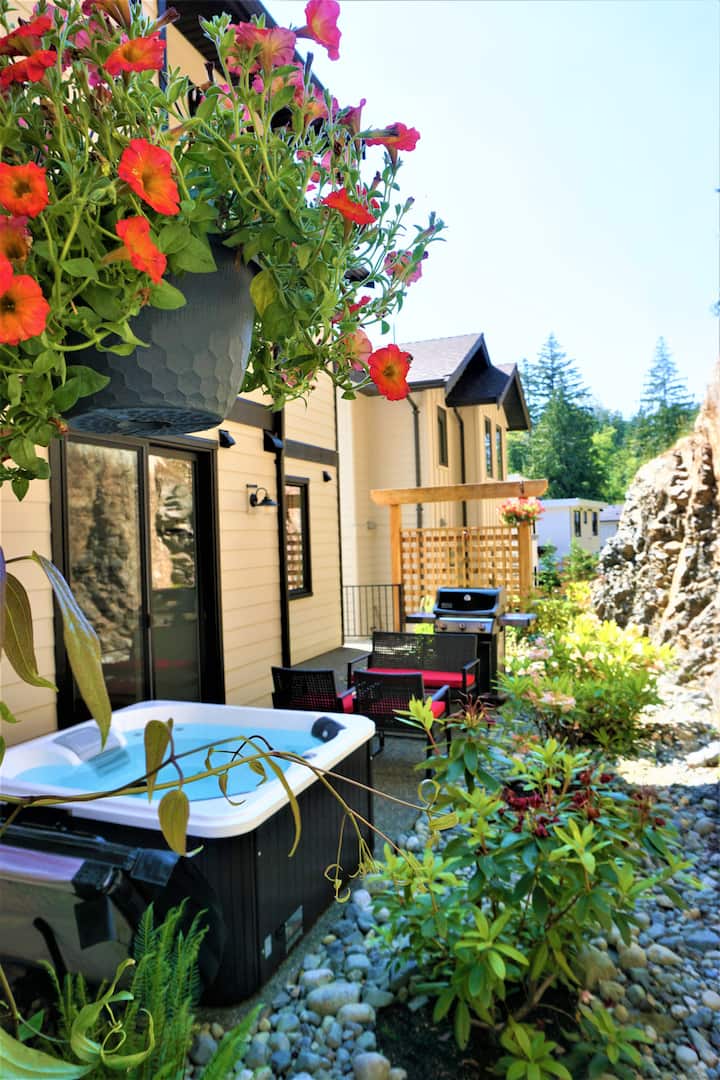 Top 10 Airbnbs With Hot Tub In Nanaimo, Canada - Updated 2024 | Trip101