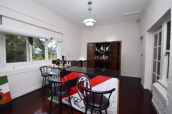 Grand Family Manor (Tennis Court & Swimming Pool) - Gordon