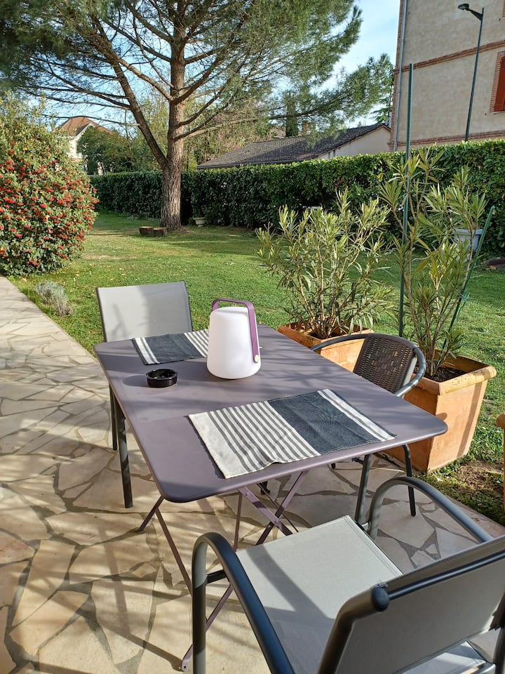 Maison De Charme 2 Personnes Au Centre De Lavaur - ibis Styles Toulouse Lavaur
