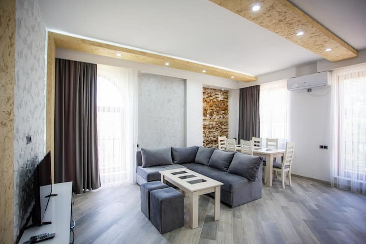 Appartement De Luxe Unique En Centre-ville - Erevan