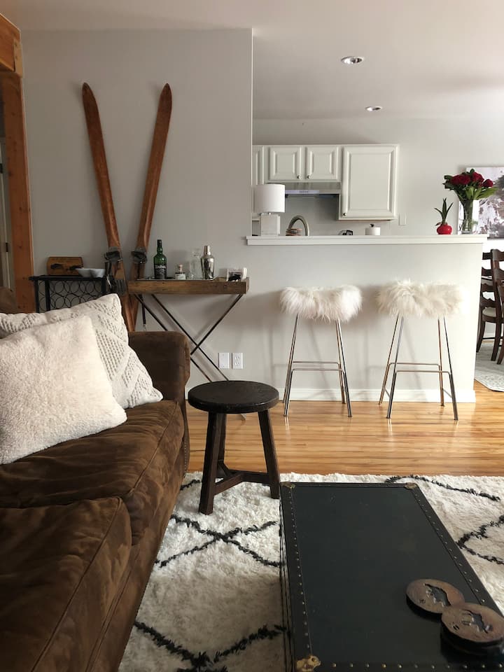 4 Br Near Creek, Mountain, Grocery, + Shuttle - Jackson, WY