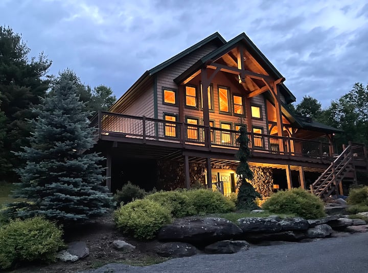 Hilltop Family Escape + Hot Tub, 4 Min To Slopes - Windham, NY