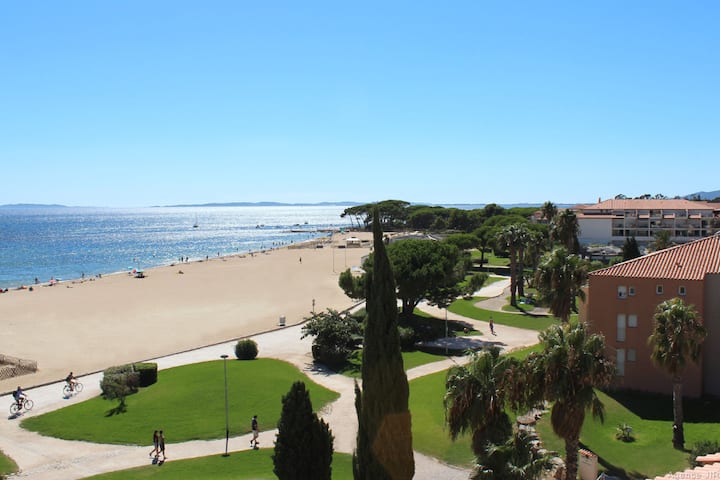 Air-conditioned Mazet For 6 Walking Distance To The Beach | Baie Des ÎLes - La Londe-les-Maures