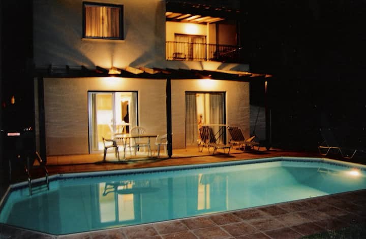 2-bd Villai "Ksenia" In Coral Bay, Pegeia, Paphos - Paphos