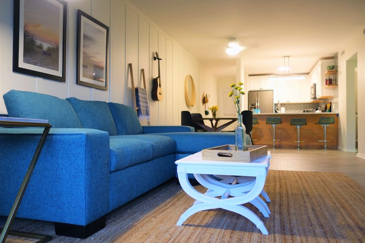 Condo Reho -1st Fl/2 Bed/2 Bath, Centrally Located - 레오보스 비치