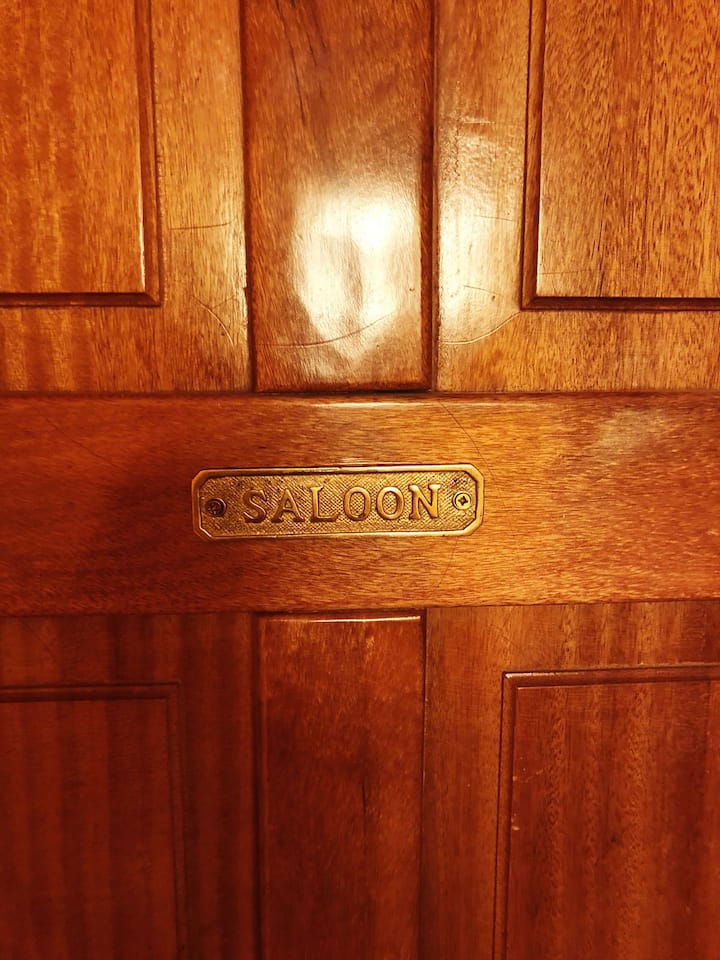 "Saloon" Departamento - Huaraz