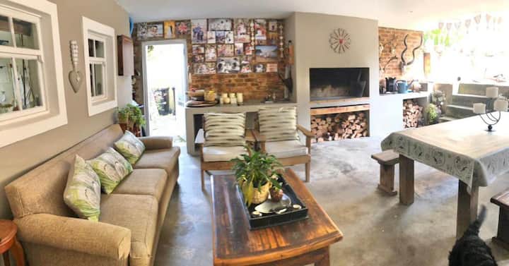 Tranquil Family House With Pool - Knysna