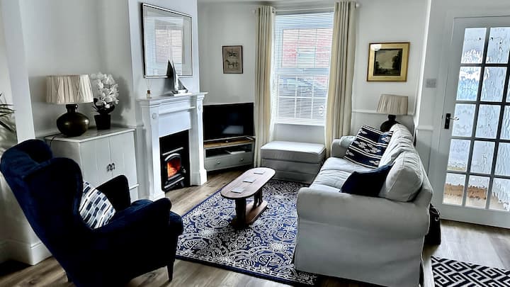 Great Location, Anchor Cottage Near Poole Quayside - Sandbanks