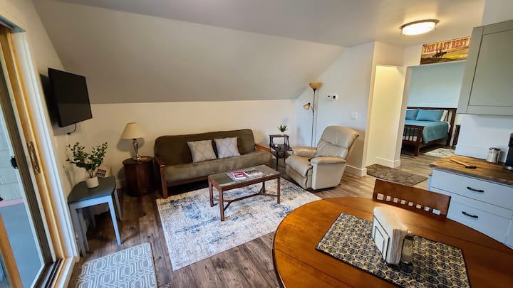 Cozy Retreat At Trails End - Bozeman, MT