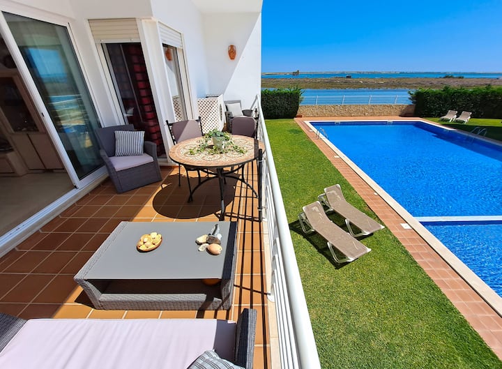 Unique Waterfront Apartment, Beach, Pool & Nature - Fuseta