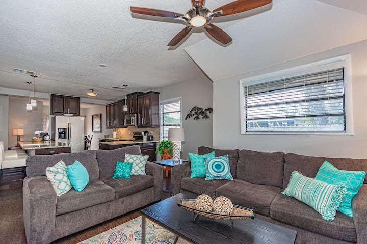 Downtown Gem With Guest House - Walk To Main St! - Safety Harbor, FL