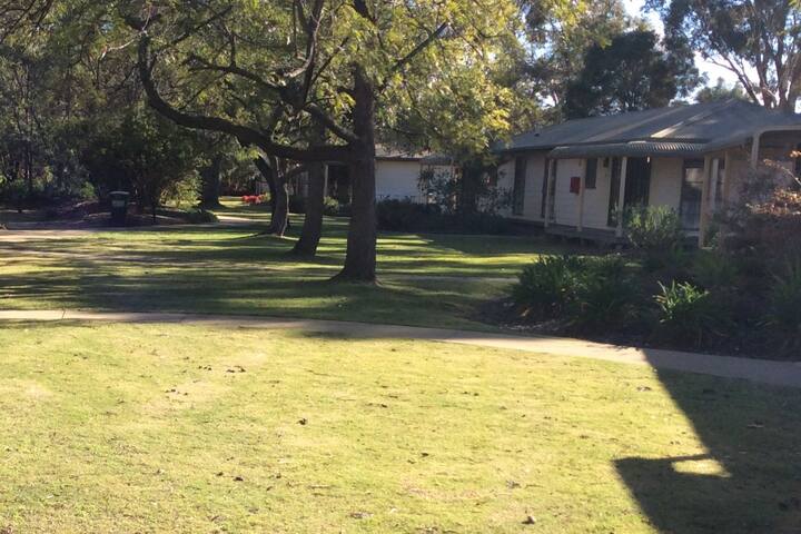2 Bedroom Deluxe Boat Ramp - Winbi Holiday Rentals - Echuca
