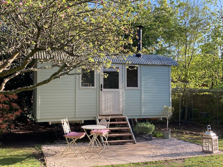 A Shepherd’s Hut In The Heart Of The New Forest - Brockenhurst