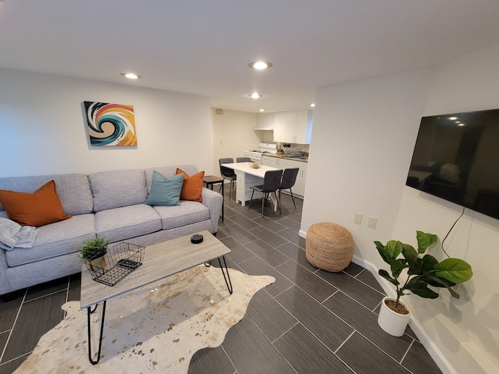 Relax At A Modern West Oakland Victorian - 阿拉米達