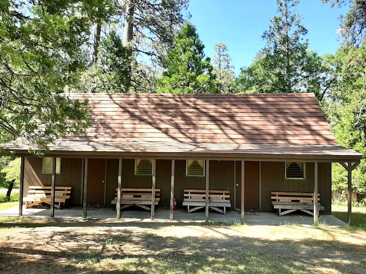 Oak Cabin At Camp Sierra, Near Shaver Lake - 亨廷頓湖
