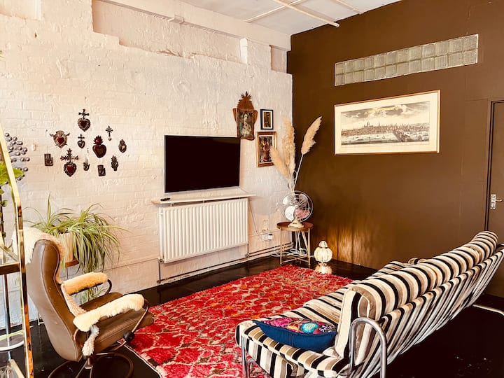 2 Bedroom Warehouse In Creative Hub Hackney Wick! - City of London