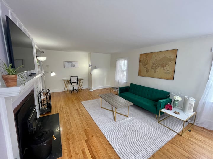 2 Bed Apartment W/fireplace - Oromocto