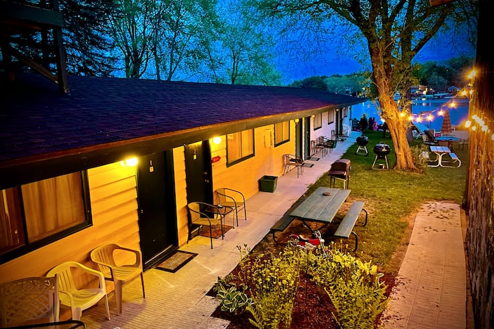 Cozy Den With #1/2 - 50ft From Beach & Water! - Wisconsin Dells