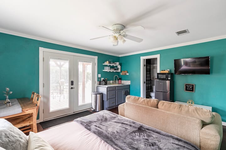 Oasis W/hot Tub By Dfw Airport & 14mins Globe Life - Bedford, TX