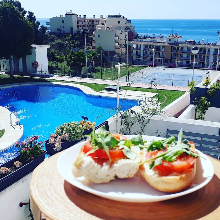 Modern, Spacious 2-bedroom Apartment With Terrace! - Benalmádena