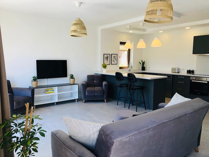 Villa Limon Merkezde Müstakil Bahçeli Yeni̇ Ev 3+1 - Datça