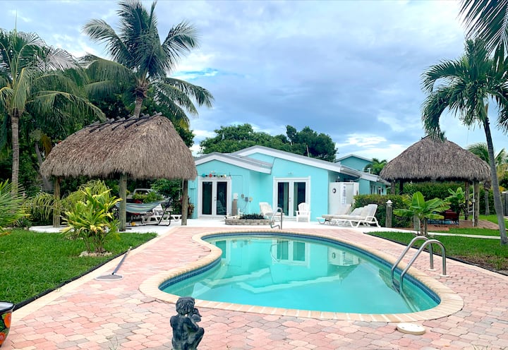 Florida Keys Water Front Vacation Home With Pool - Big Pine Key, FL
