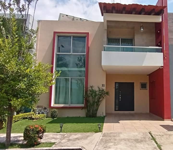 Full House - Tapachula