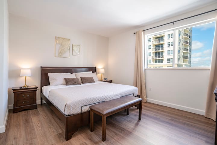 Spacious 3br With Free Parking - Miami, FL