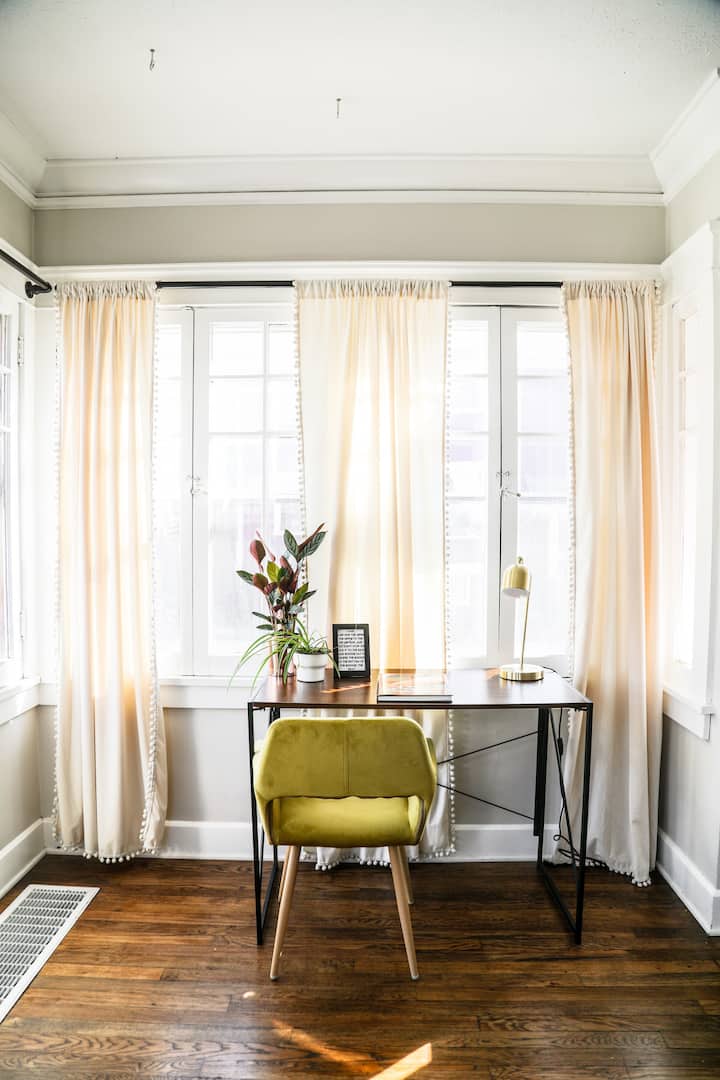 "Cannon" / Private Western Lkwd 1 Bed 1 Bath Apt - Cleveland, OH