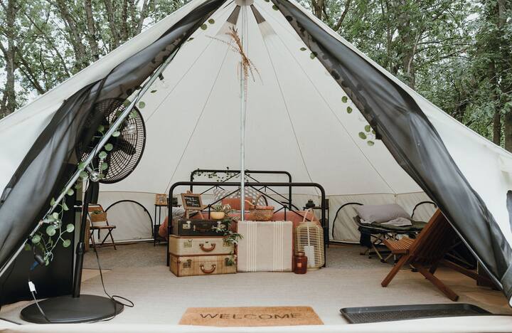 Cedar Tent At The Grove Glamping - Minnesota