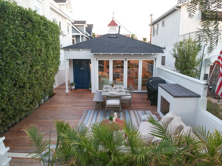 Dreamy 2 Bedroom Home On Coronado *26-night Min* - Coronado, CA