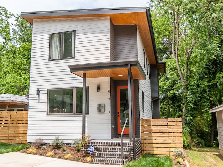 3 Bedroom Modern Home Downtown - Raleigh, NC
