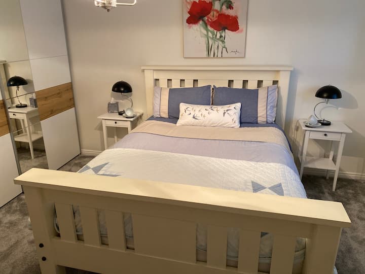 Peaceful Home 
Private Double Room 
En-suite - Hartlepool