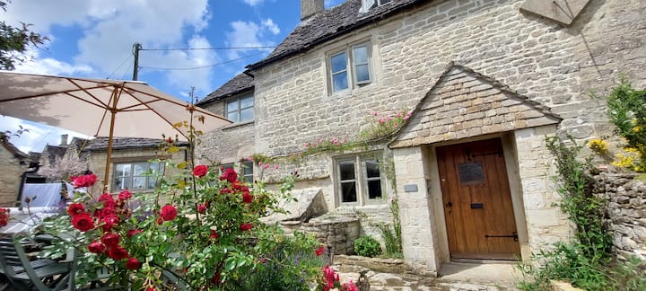 Luxury Cosy Cottage In Magical Bibury - バイベリー