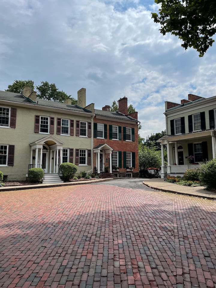 The Parkview Rowhouse - Seneca Lake State Park, Geneva