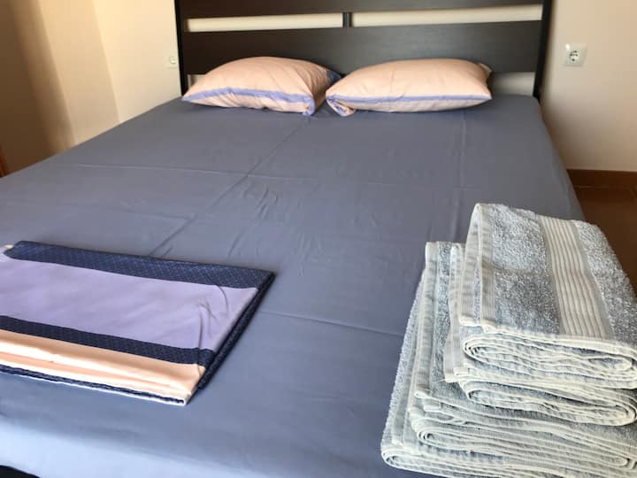 Karmella's Home (77 M2), 6 Min From Port - Эрмуполис