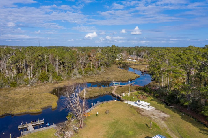 Close To Lejeune & Beaches 2 Acres W/ Boat Ramp - Sneads Ferry, NC