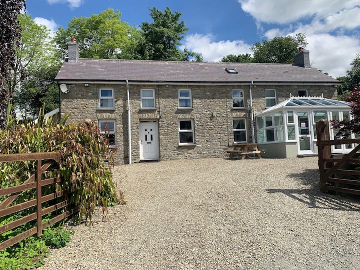 East Llwyn Cottage -Ceredigion, West Wales - Ceredigion